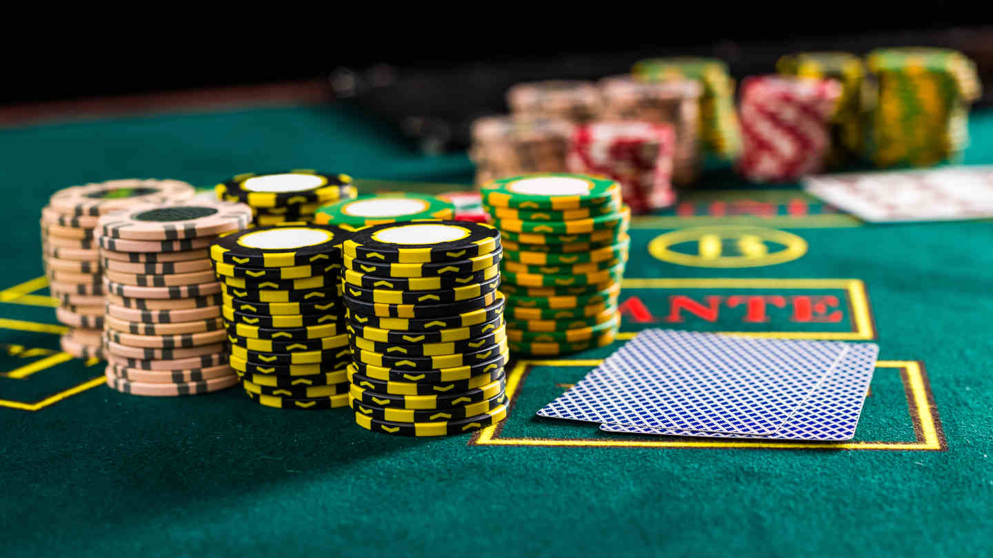 How to Play 4 Card Poker: The Simple Strategy Explained